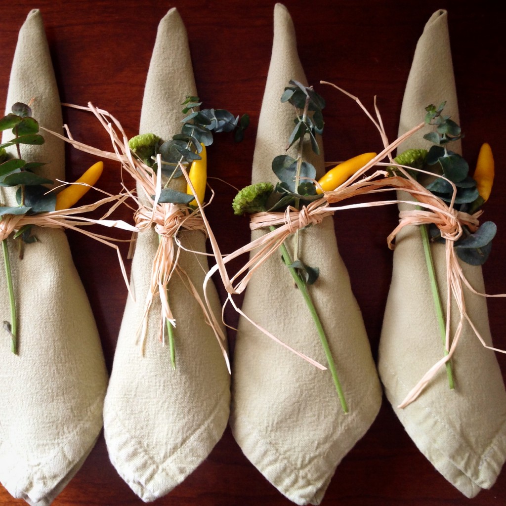 Eco-Friendly Table Settings for Thanksgiving - Eco18