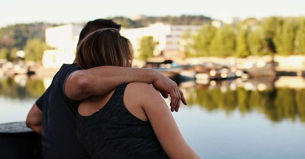 6 Benefits of Hugging it Out - Eco18
